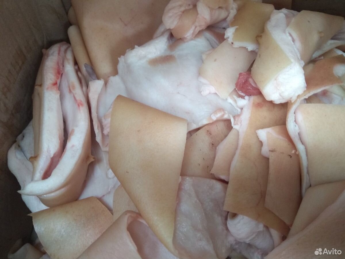 Свиные шкуры на корм животным