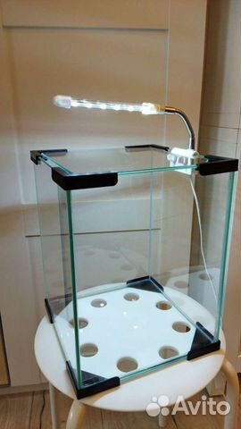 Аквариум 13л с крышкой,лампой и грунтом